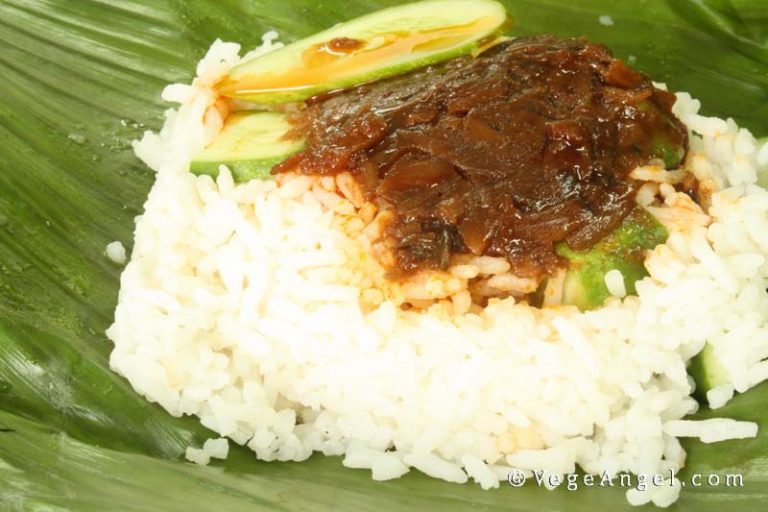 Vegetarian Recipe: Coconut Milk Rice with Spicy Condiment | Vege Angel