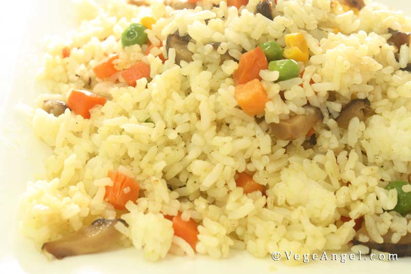 Vegetarian Recipe: Fried Rice with Mixed Vegetables | Vege Angel