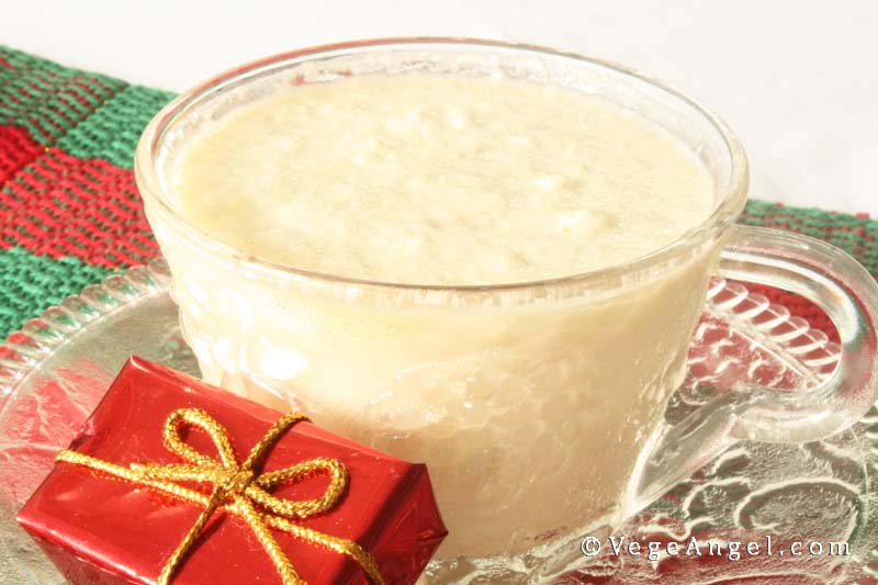 Vegetarian Recipe: Apple and Ground Cashew Nuts Milk Shake | Vege Angel