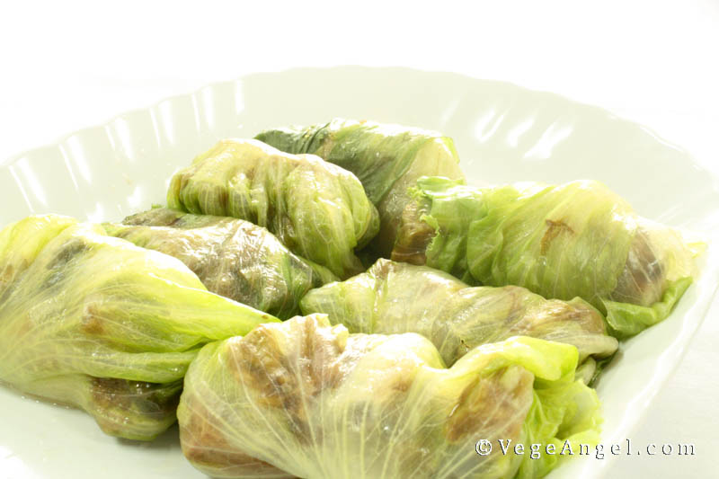 Vegetarian Recipe: Lettuce Rolls | VegeAngel