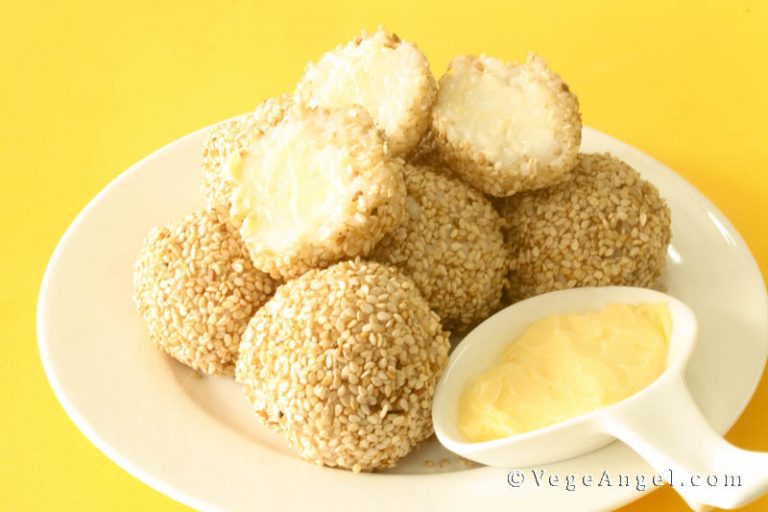 Vegetarian Recipe: Sesame Rice Balls | Vege Angel