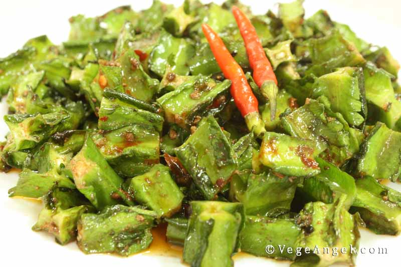 Vegetarian Recipe: Hot and Spicy Winged Beans | Vege Angel