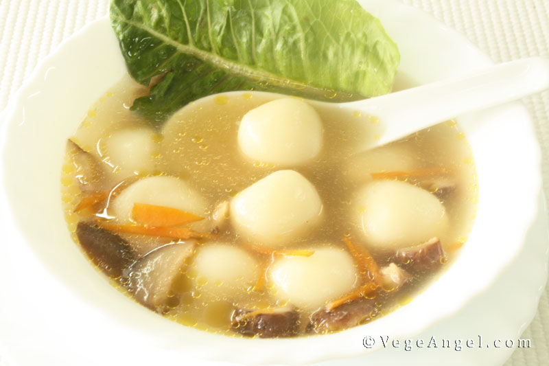 Vegetarian Recipe: Nutritional Rice Ball Soup | Vege Angel