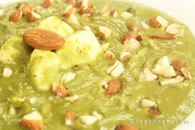 Vegetarian Recipe: Palak Paneer (Spinach and Cottage Cheese Curry ...