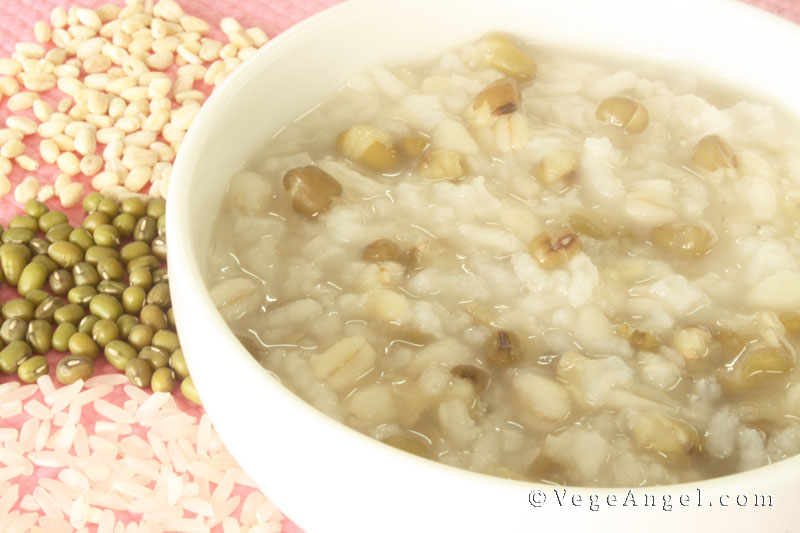 Vegetarian Recipe: Mung Bean and Coix Seed Porridge | Vege Angel