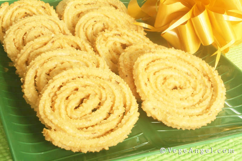 Vegan Recipe: Murukku | Vege Angel
