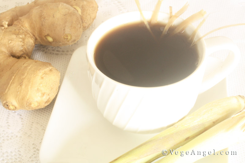 Vegan Recipe: Hot Ginger Lemongrass Tea | Vege Angel
