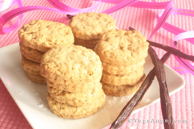 Vegan Recipe: Vanilla Bean Cookies | Vege Angel